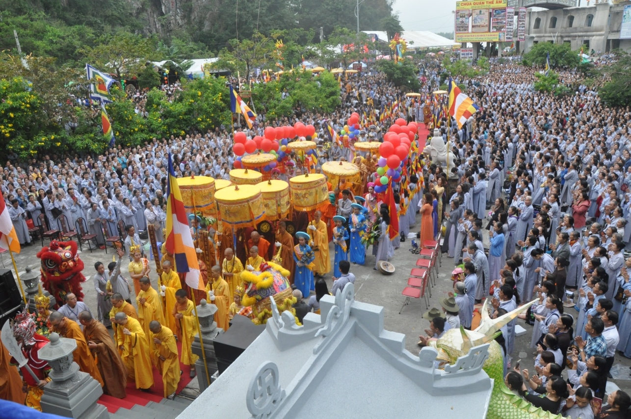 Da Nang Quan The Am Festival | Vietnam Tourism